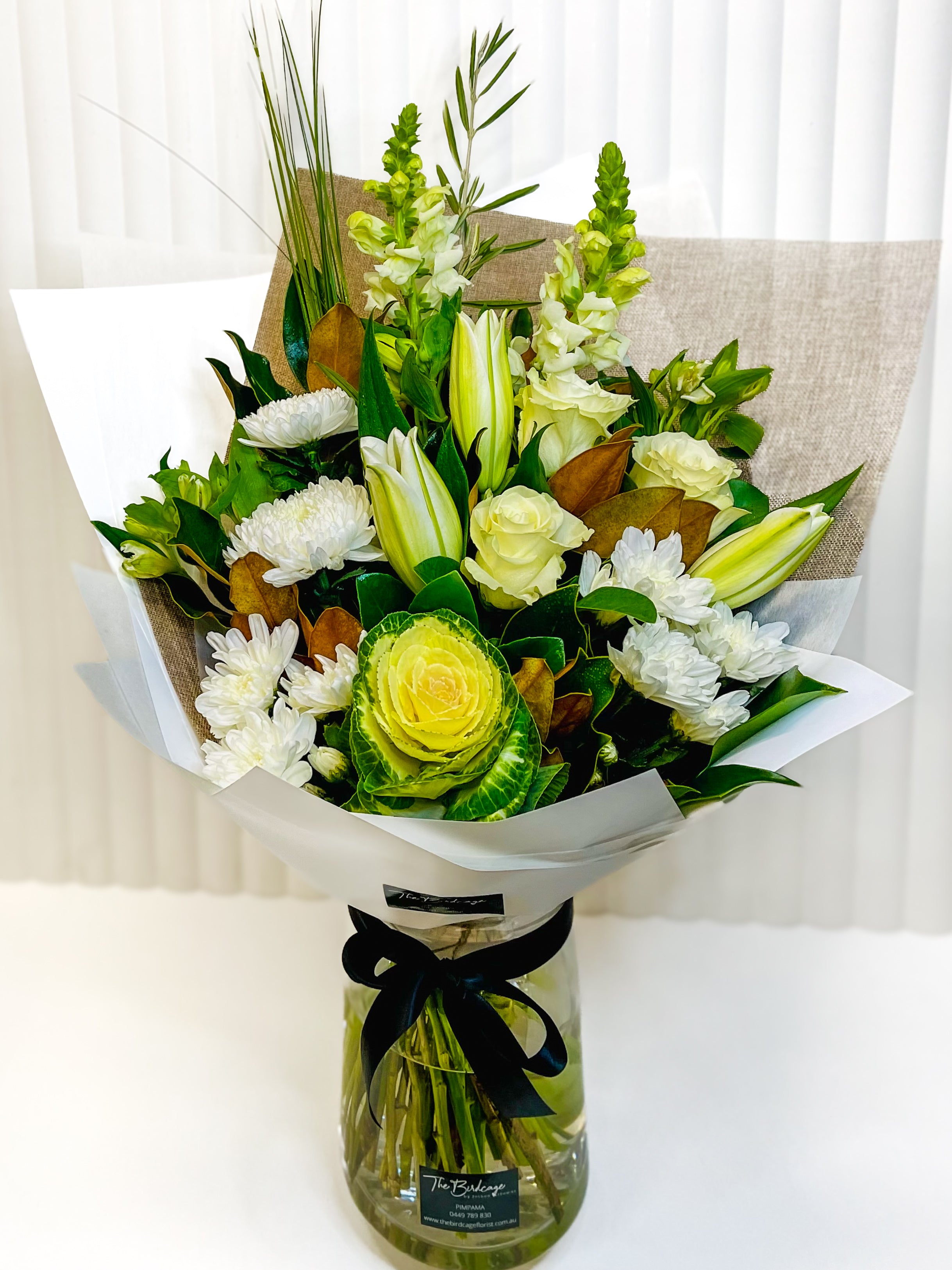 White Front Facing Flower Bouquet – Stunning & Thoughtful Gift – The ...